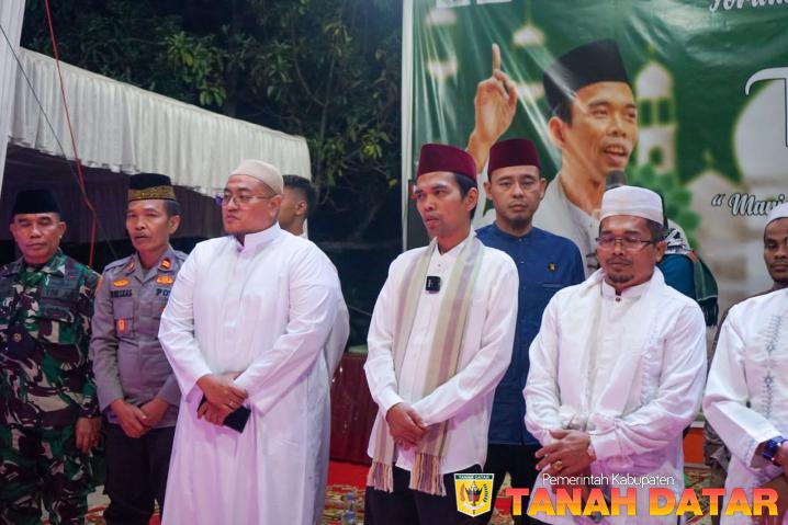 Hadirkan UAS, Tabligh Akbar di Rambatan Dipenuhi Ribuan Masyarakat
